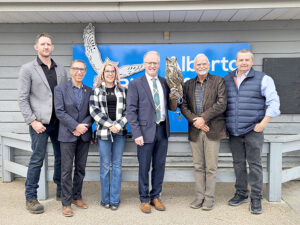 Alberta Birds of Prey Foundation receives $1 million CFEP grant › Sunny ...